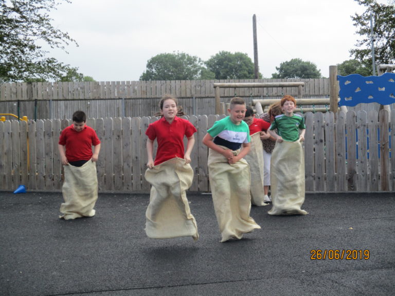 Home | Red Hill School